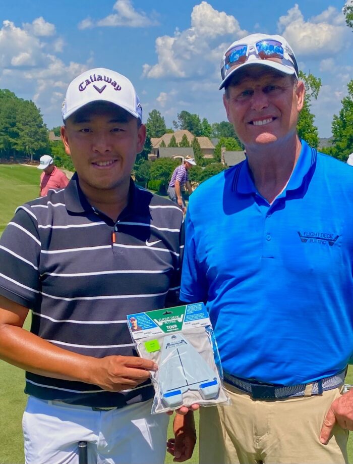 2022 Review Flight Deck Putting